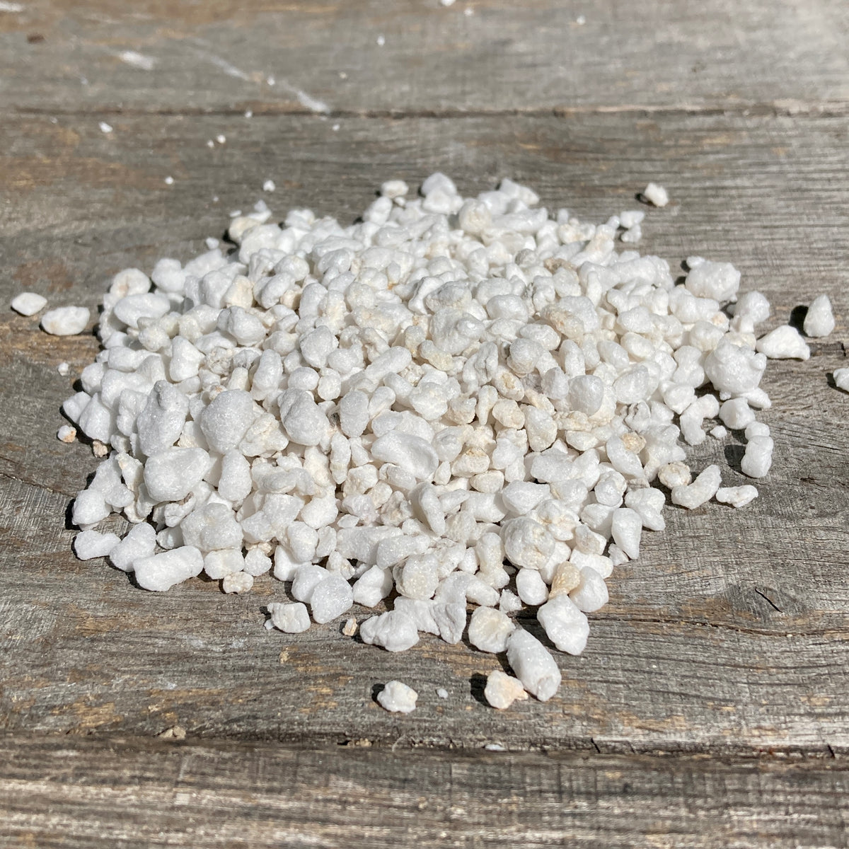Buy Coarse Perlite – GrowingGreen NZ